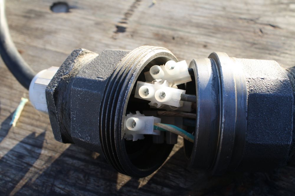 Watertight cable junctions